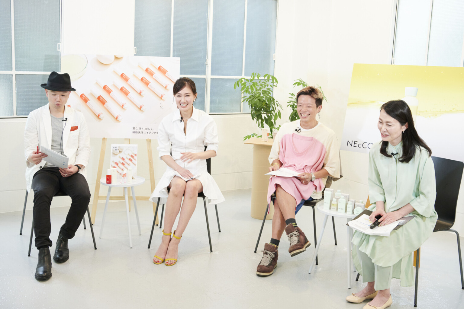 【CONC】注射器型・マイクロニードルの目元美容液が話題！美容皮膚科医も絶賛する理由とは？ - tend. 「あなたの好きが、ここで深まる。」